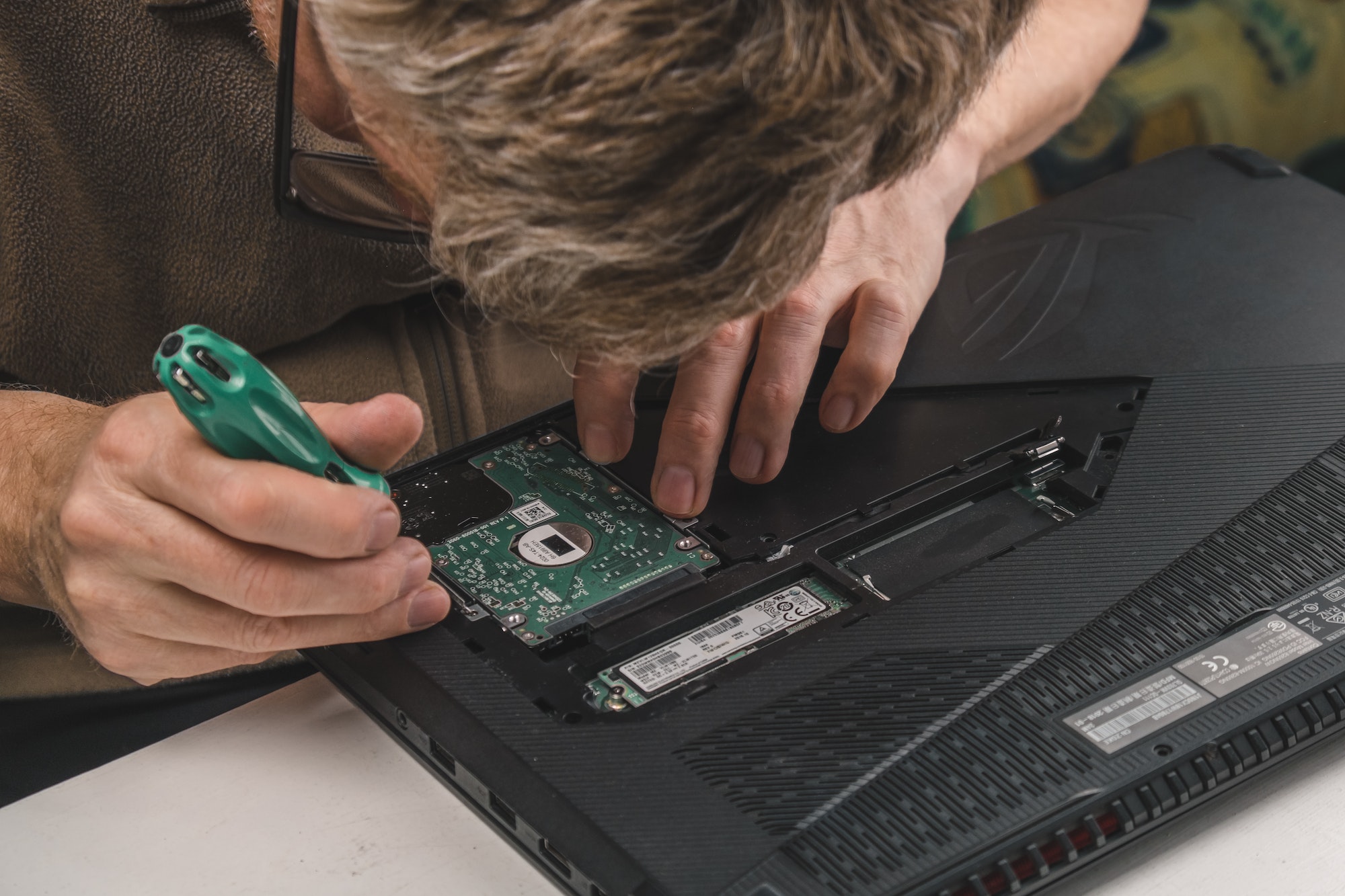 Télétravail : comment sécuriser les données informatiques de votre ...